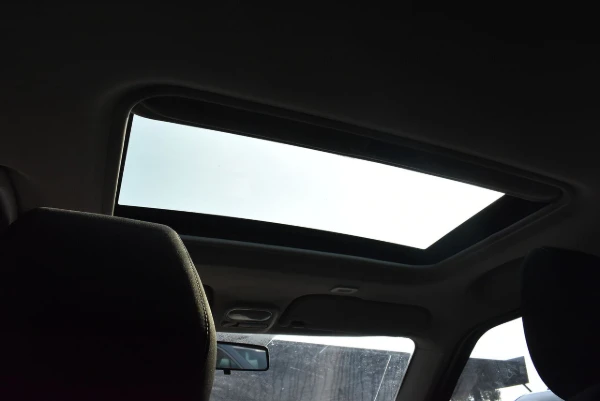 MG3 1.5 Hatch 4dr X Auto 1.5i (SRTwo Tone)(Sunroof) /ปี 2019