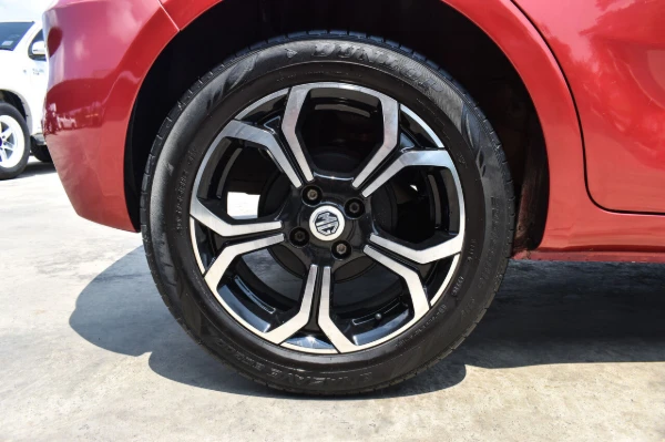 MG3 1.5 Hatch 4dr X Auto 1.5i (SRTwo Tone)(Sunroof) /ปี 2019