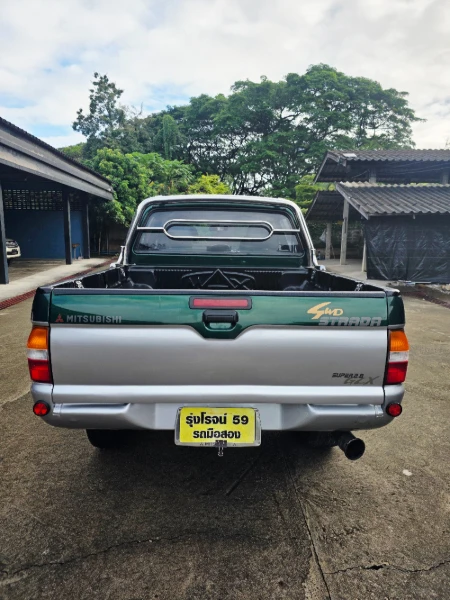 MITSUBISHI STRADA GRANDIS DOUBLE CAB 2.8 GLS 4X4 MT ปี 2543 / 2000
